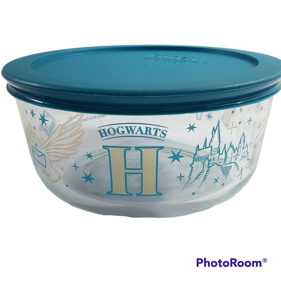 Pyrex | Kitchen | Harry Potter X Pyrex Glass Storage Container With Lid ...
